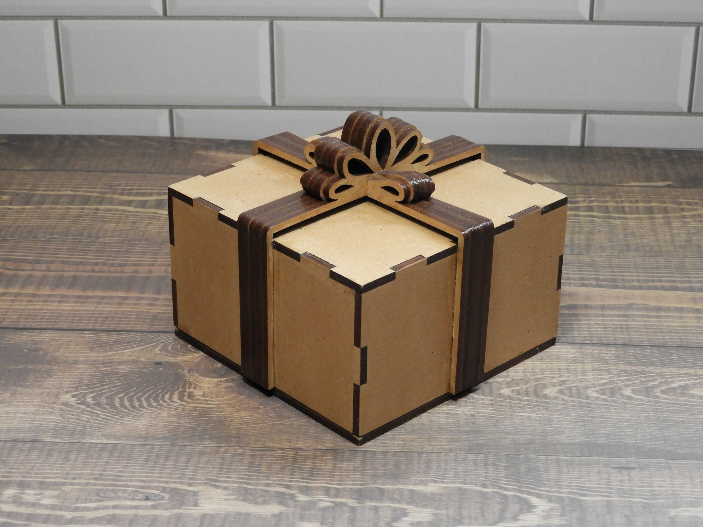 Bespoke Timber Keepsakes – Turtle and Wolf